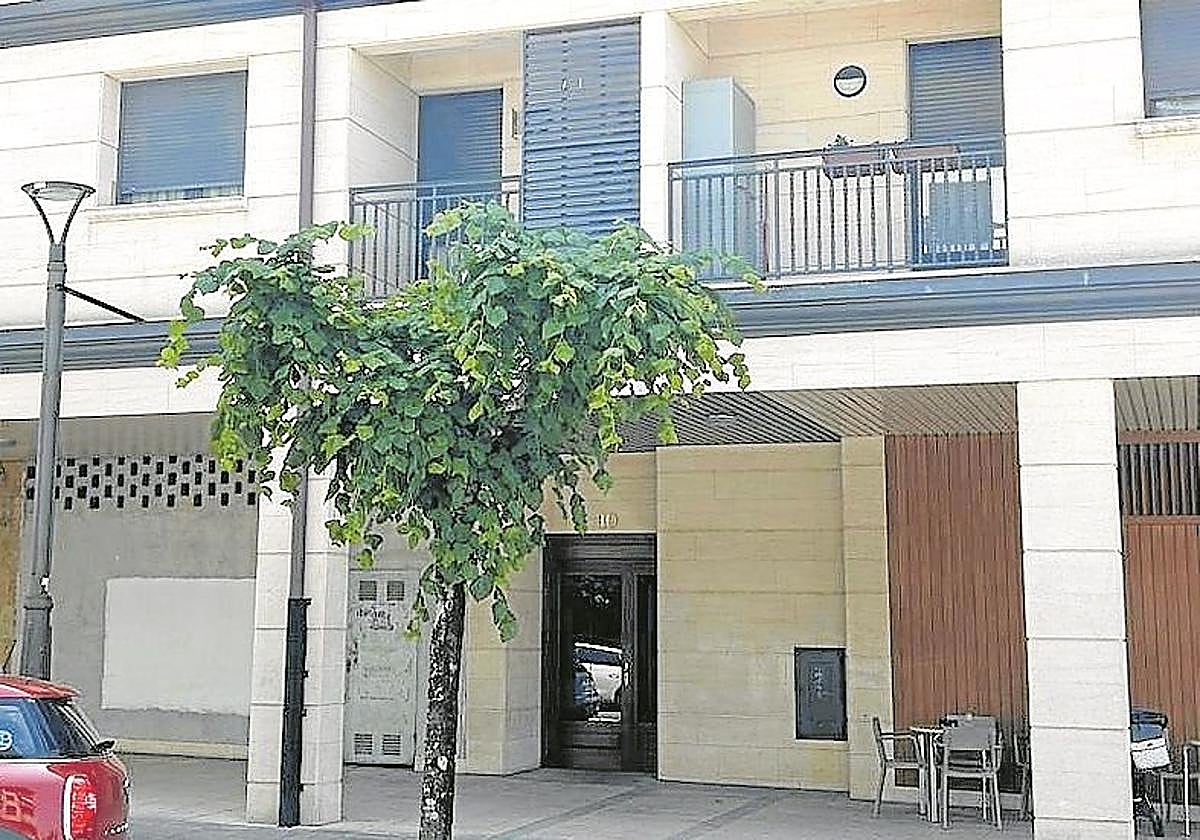 Alonso Egurrola participa en cerca de una veintena de empresas, entre ellas Alegure S.L. | El ...